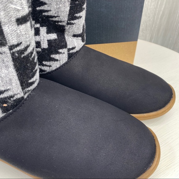 Pendleton | Shoes | Pendleton Womens Fur Lined Booties Blackgray | Poshmark